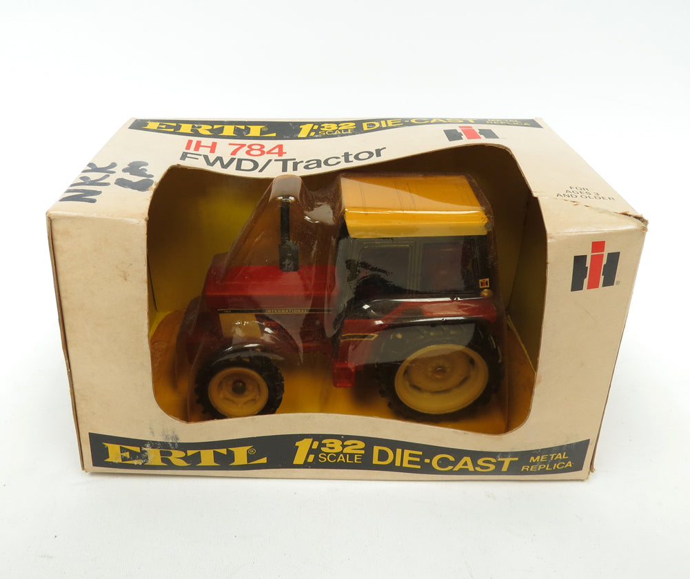 (B&D) 1/32 International 784 Tractor with Cab - Damaged Item — Outback Toys