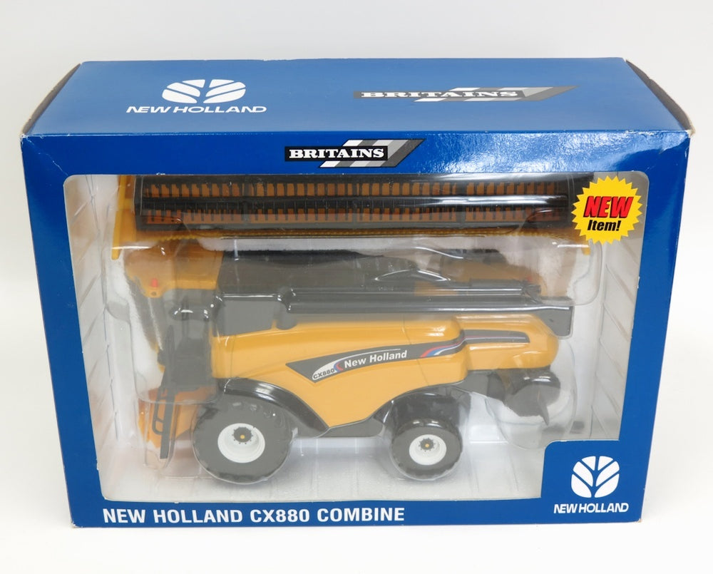 1/32 New Holland CX880 Combine with Grain Head — Outback Toys