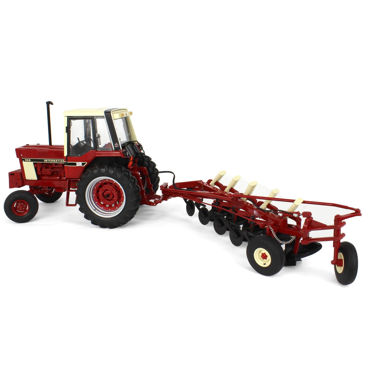 1/16 International Harvester 986 with Cab & 720 Plow, ERTL Precision H — Outback Toys