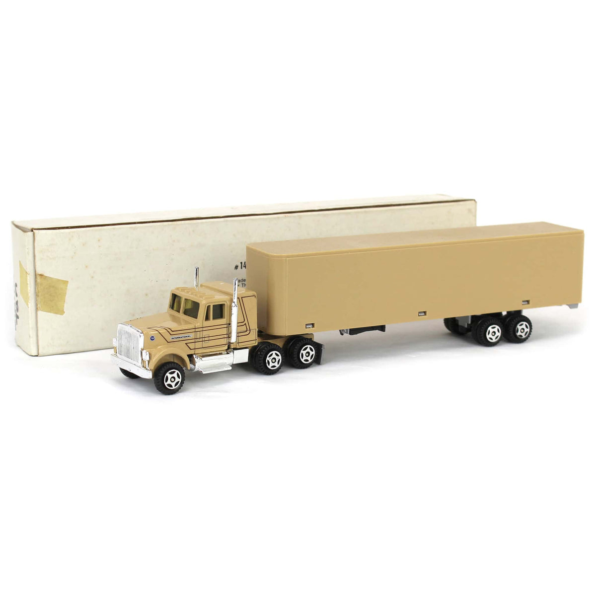 1/64 International Truck with Cab & Tan Trailer — Outback Toys