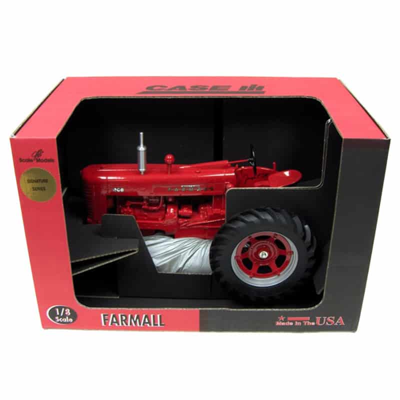 1/8 IH Farmall 400 Narrow Front Tractor, Signed by Joe Ertl — Outback Toys